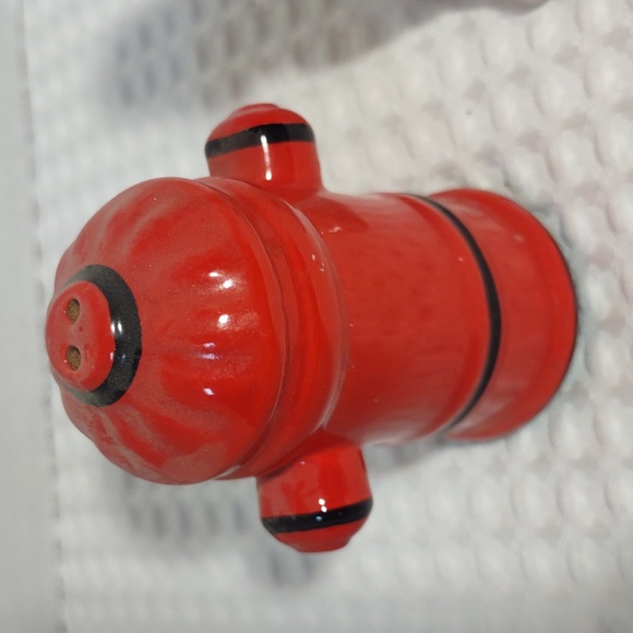 Ceramica | Dining | Dalmatian Fire Hydrant Saltpepper Shakers | Poshmark